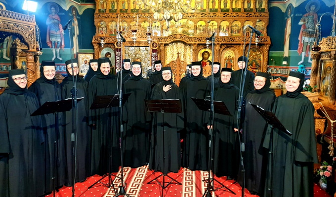 COLIND - URARE DE CRĂCIUN - mănăstirea Paltin - ATITUDINI - Mănăstirea ...