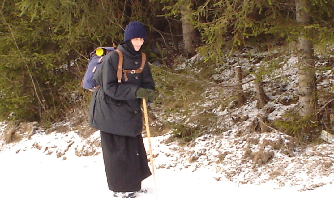 PUSTNICA ELISABETA | DOCUMENTAR VIDEO - ATITUDINI - Mănăstirea Paltin